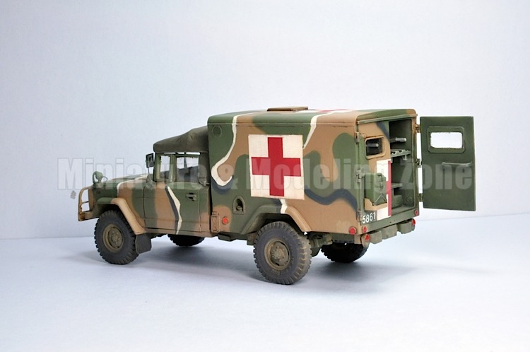 K311 일명 "닷지" 트럭을 발매했었던 디토이는 K311의 변형이라고 할 수 있는 K312 앰블런스형을 발표하였다. 이 제품은 ...