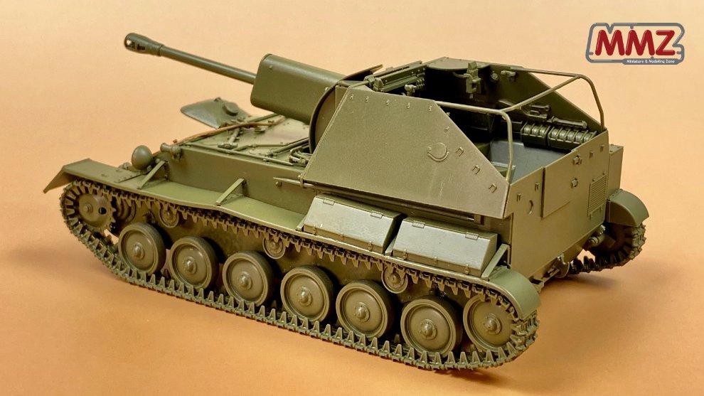 제 스타일이 원래 디테일업에 공을 들이지 않고 전체적인 분위기를 만드는 것을 좋아하는 편이라(사실 귀찮아서...) 스트레이트 조립했습니다. 키트는 좋습니다만 예상하고는 ...