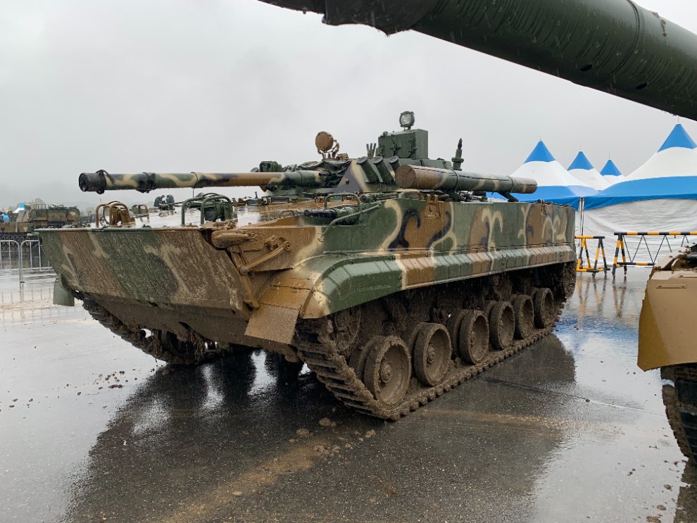 발매 기념으로 찍은 BMP3E 사진을 몇장 올립니다.