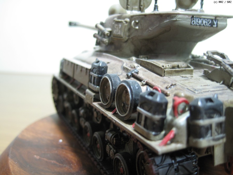 1/35 m51 super sherman[Academy]