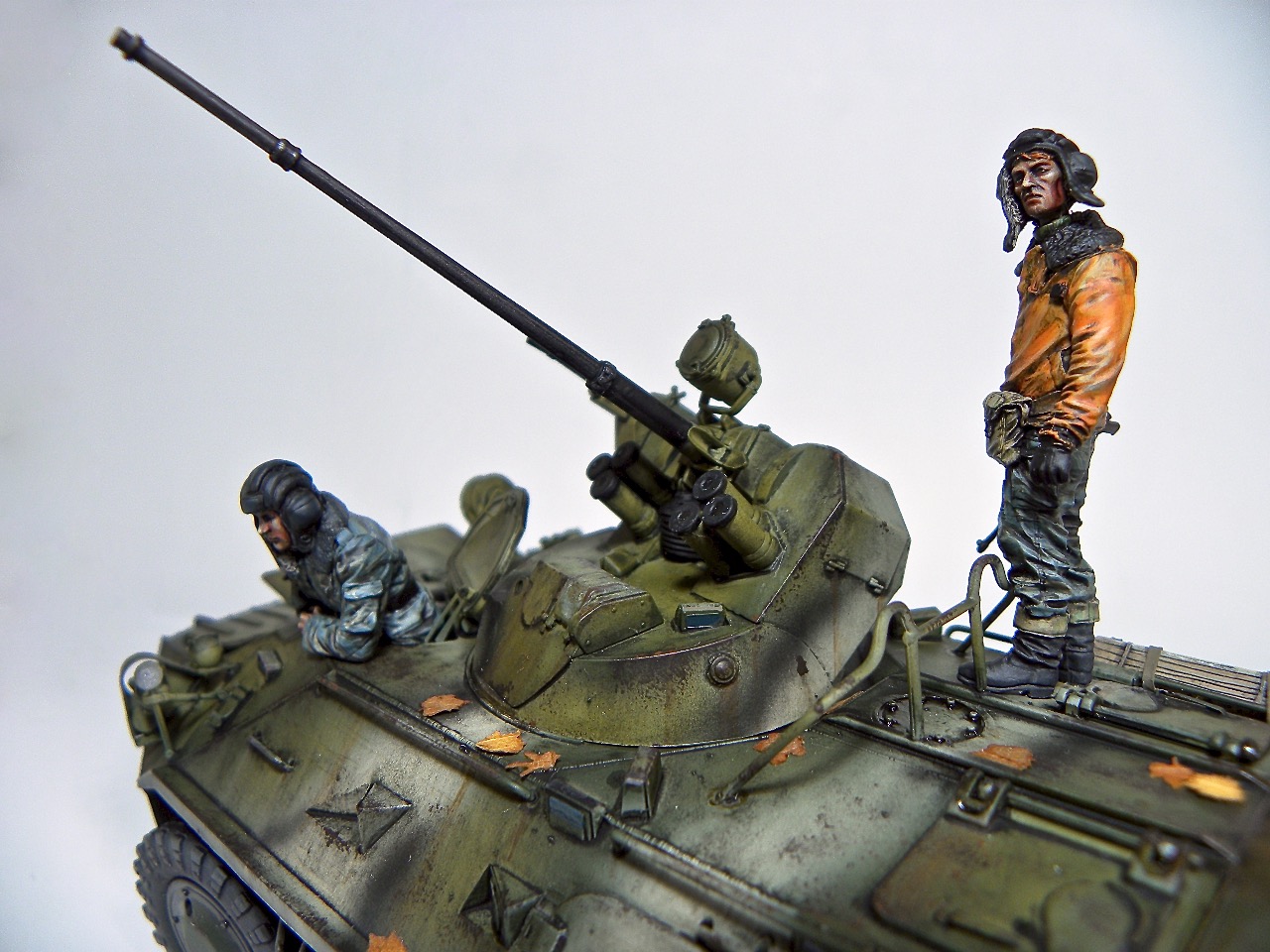 MMZ - Zvezda의 BTR-80A 'OMOH' ver.