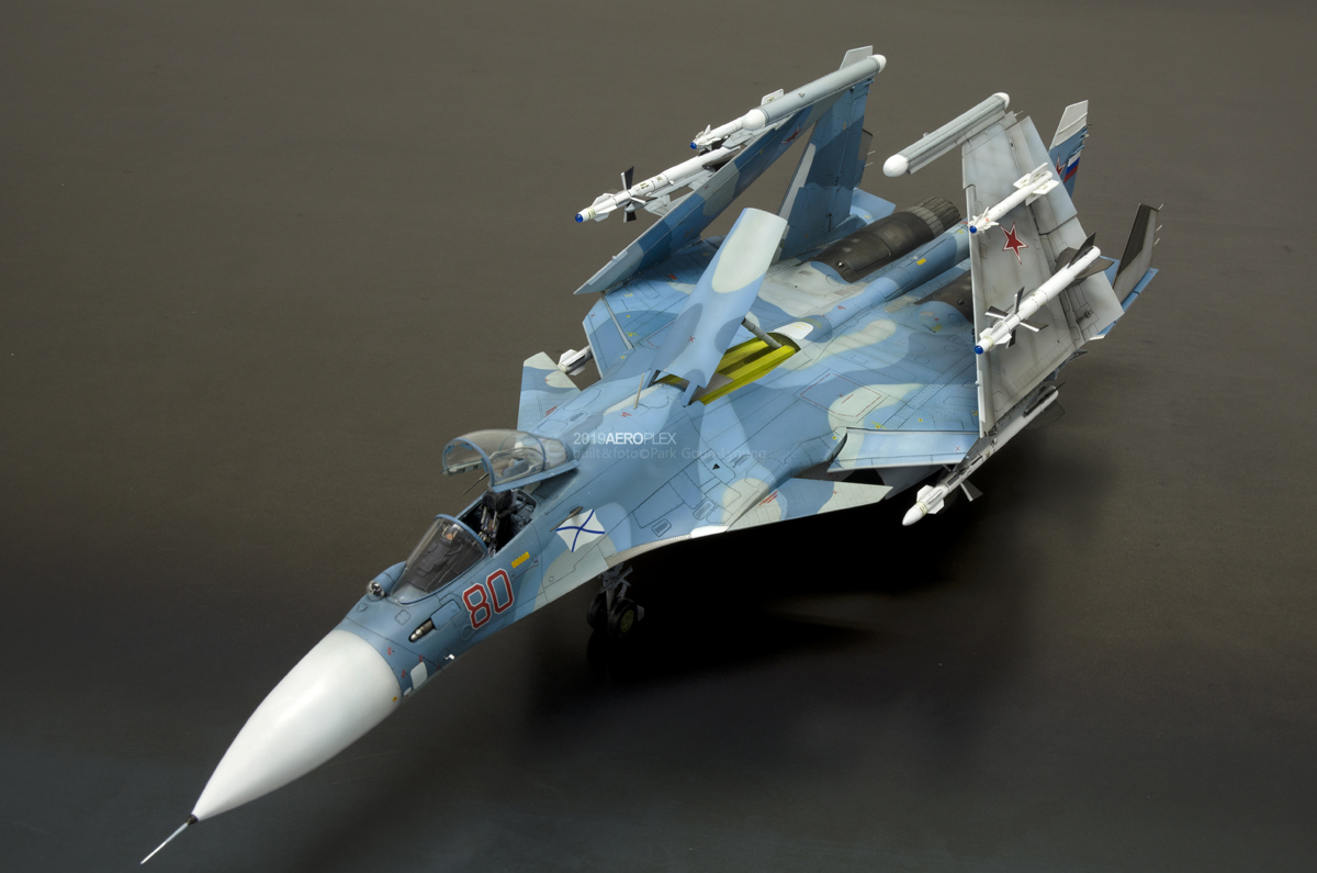 MMZ - Kinetic 1:48 su-33 Flanker D