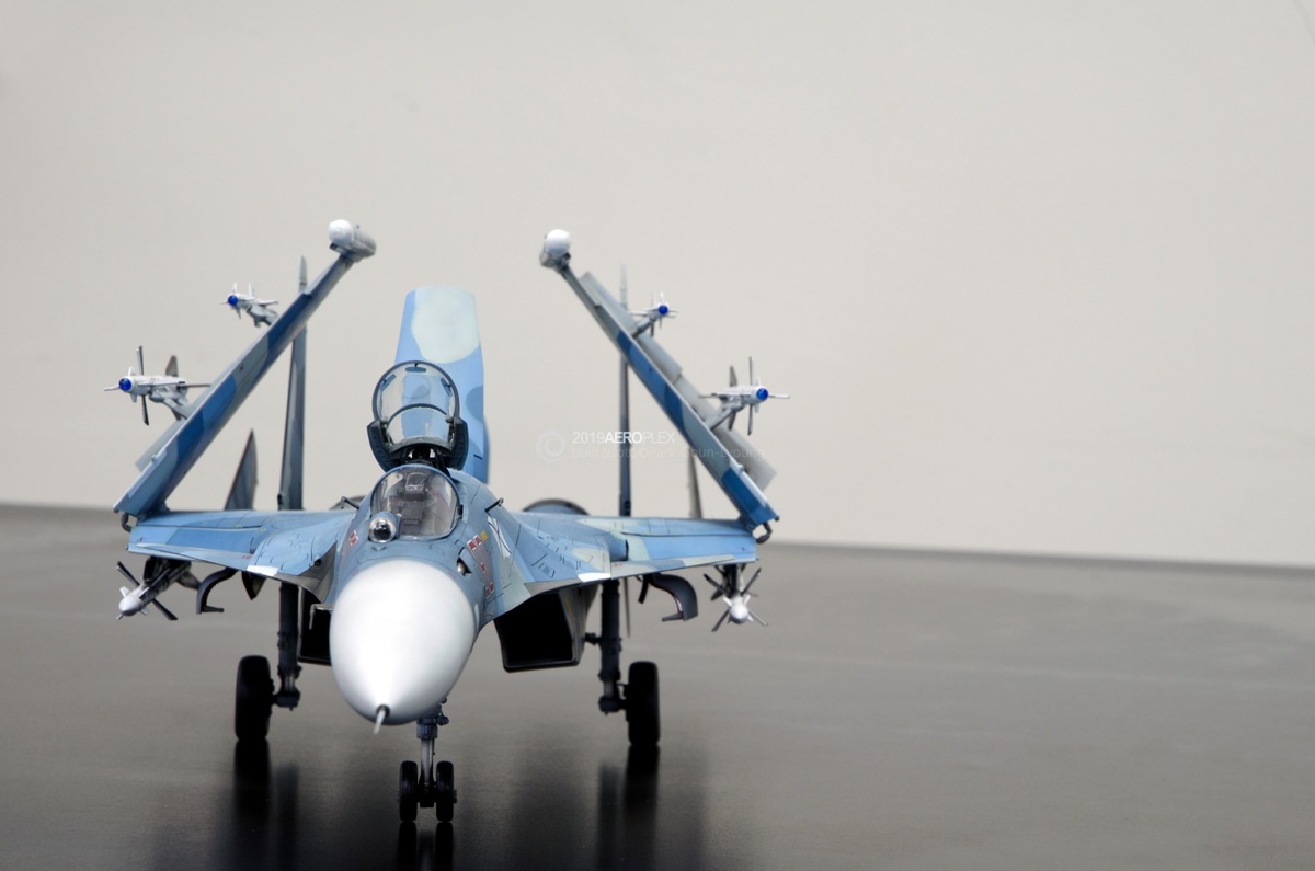 MMZ - Kinetic 1:48 su-33 Flanker D