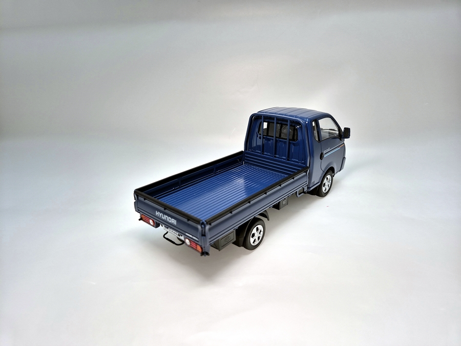 MMZ - 1/24 [아카데미과학] 포터 II 트럭형