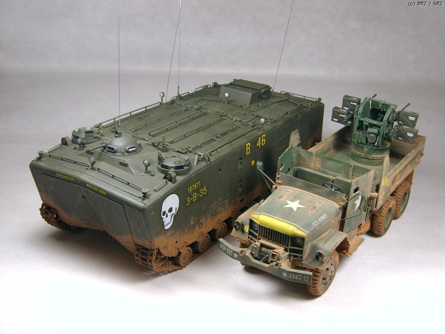 MMZ - U.S MARINE LVTP5A1 (AFV CLUB)