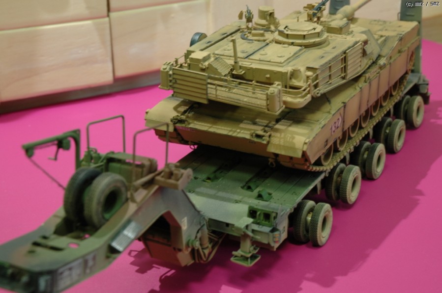 MMZ - M1070/M1000Tank transpoter