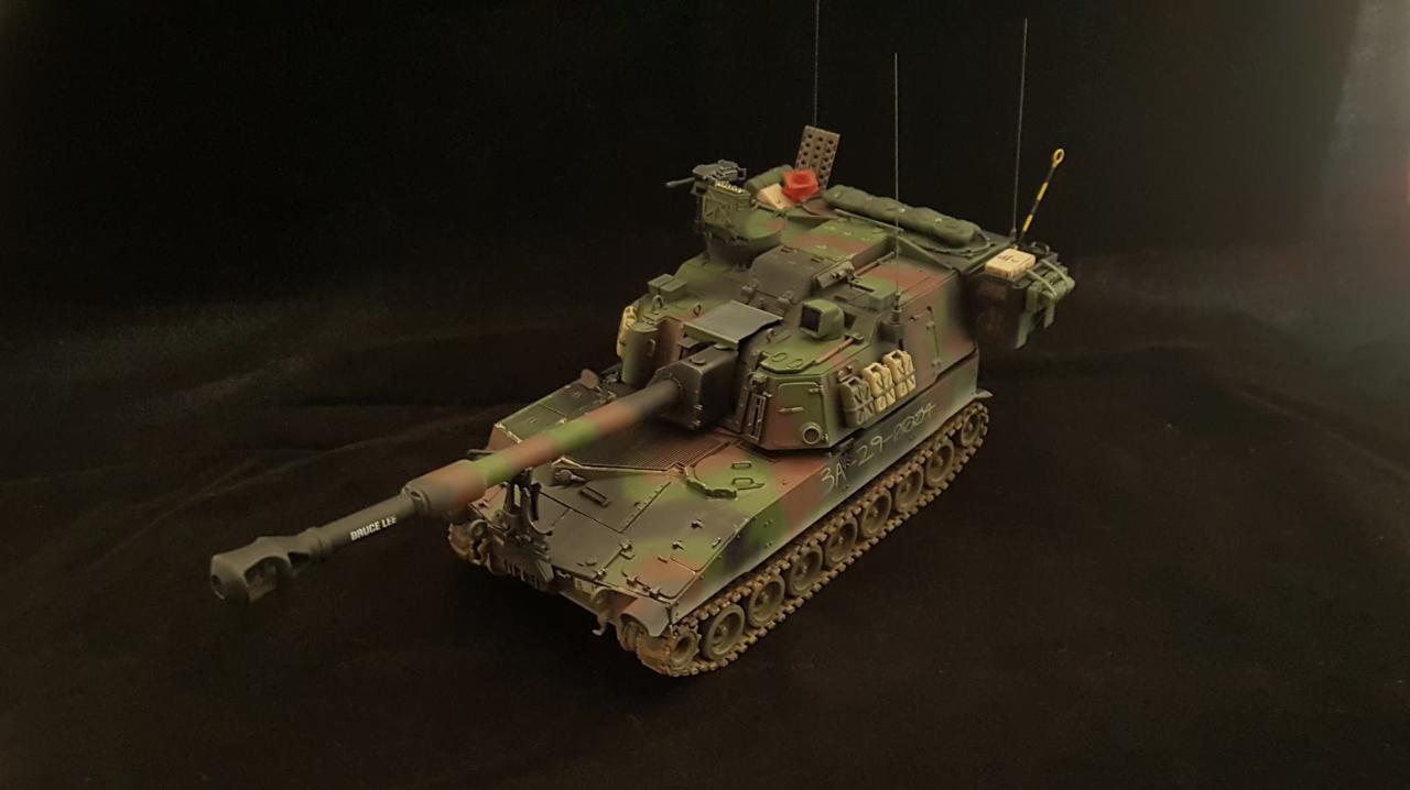 MMZ - 1/35 M109A6 PALADIN