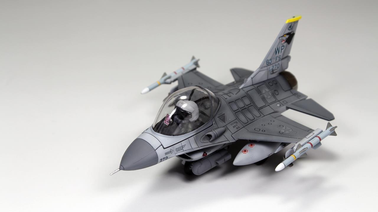 MMZ - F-16 COMPACT SERIES, FREEDOM Model Kits