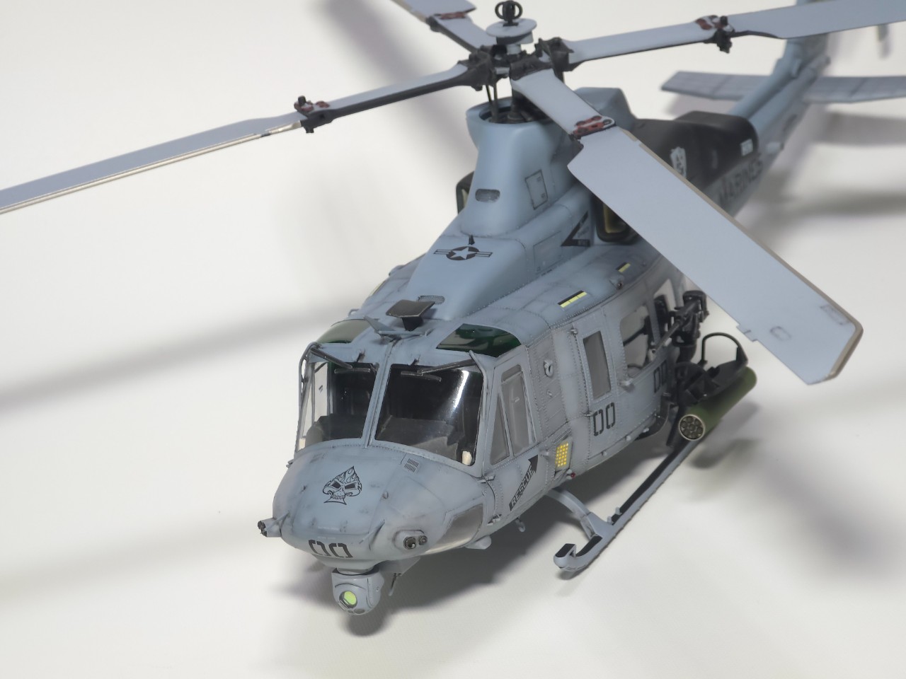 MMZ - 아카데미 1/35 UH-1Y 베놈