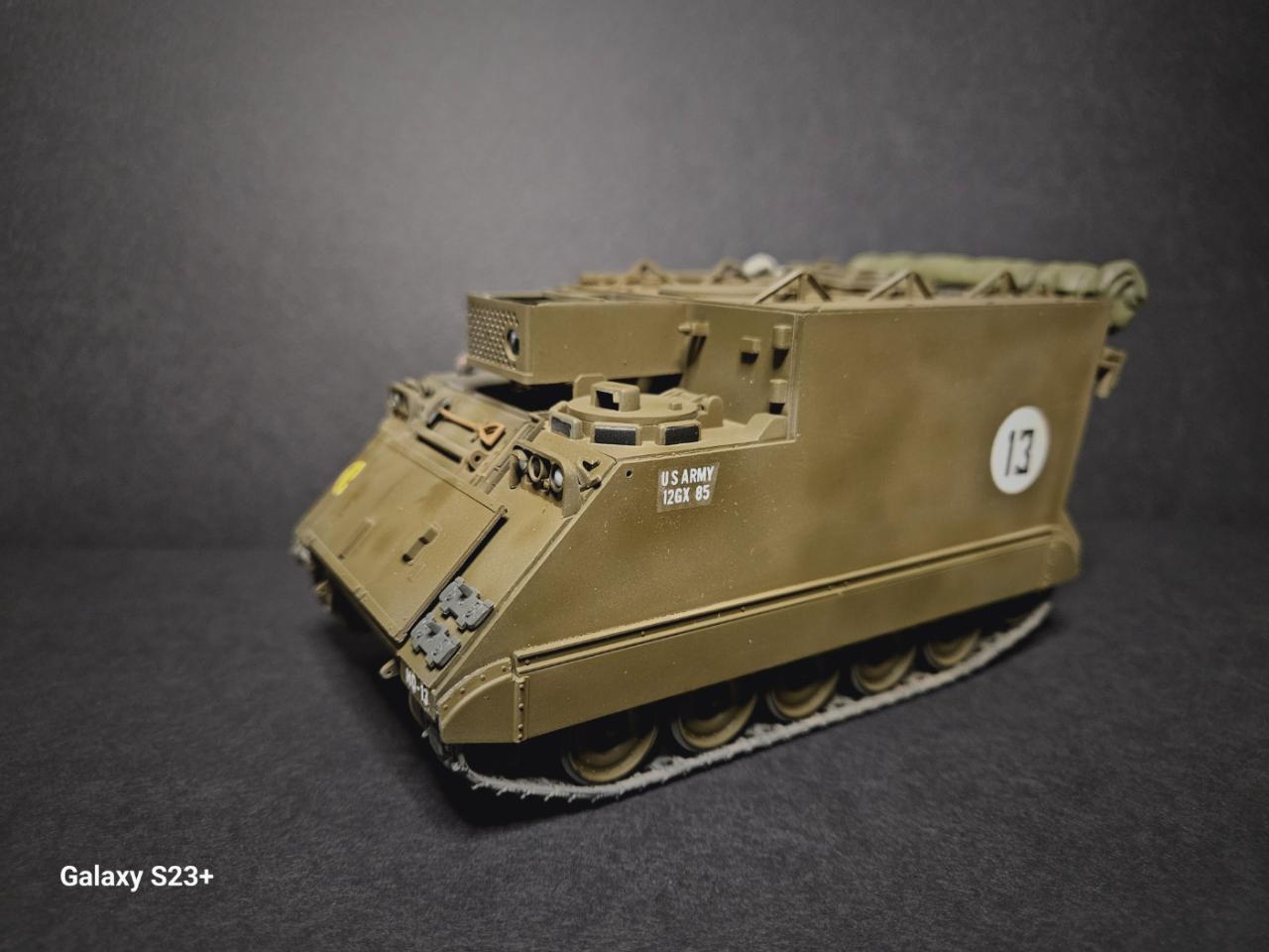 MMZ - M557 1:35 TAMIYA