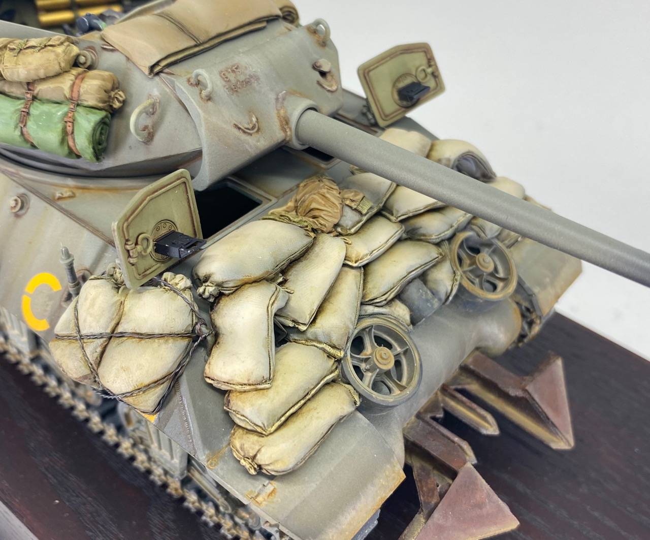 MMZ - (Academy) M10 GMC 입니다.