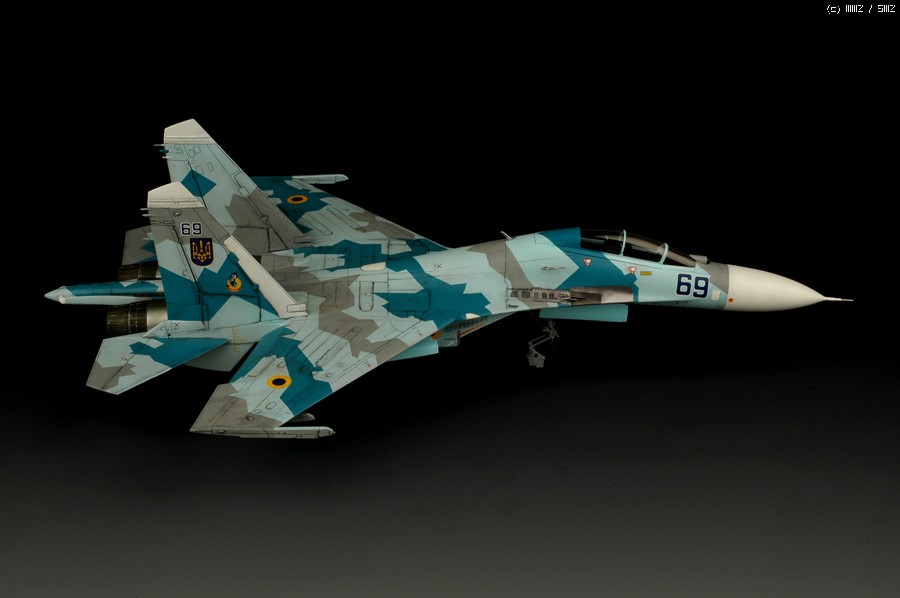 MMZ - ACADEMY 1/48 SU-27UB 'Ukrainian Air Force'