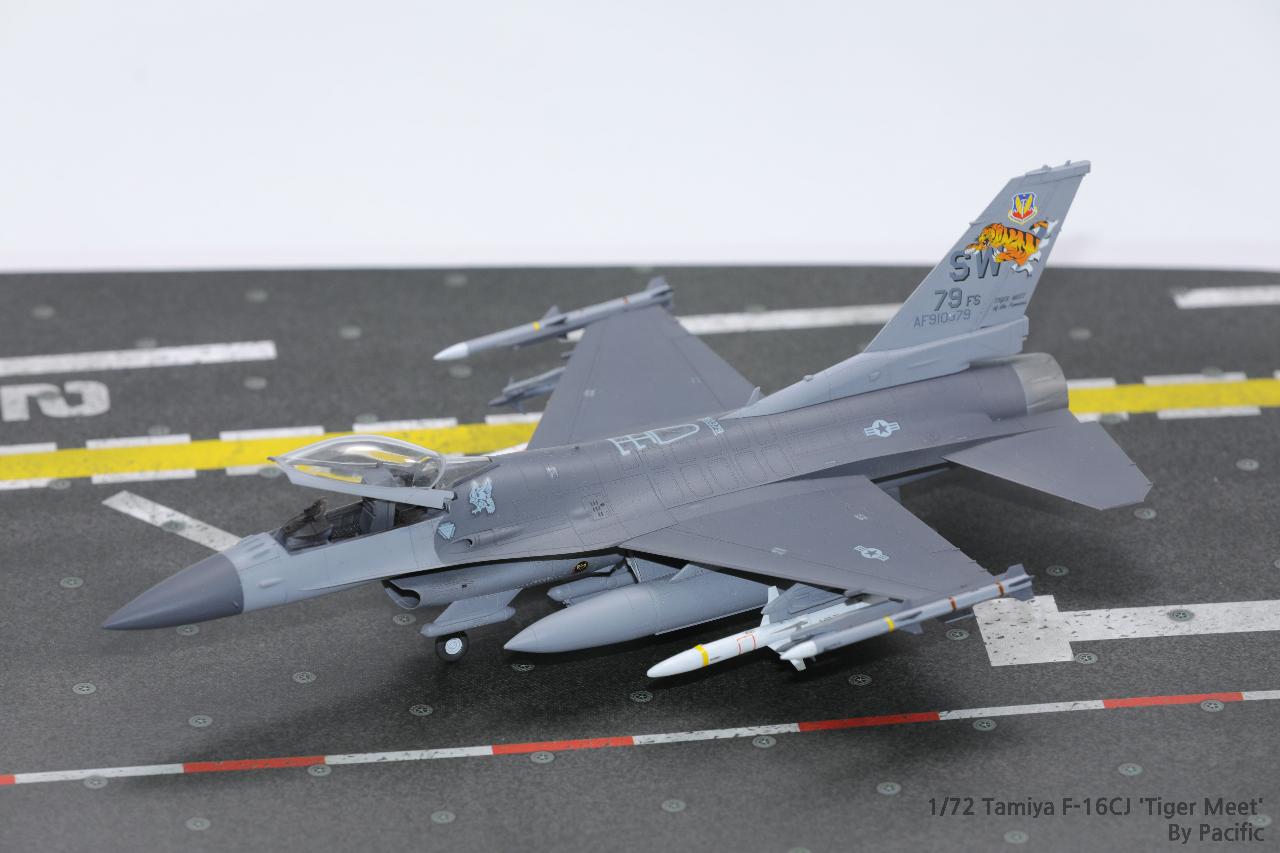 MMZ - 1/72 F-16CJ 'Tiger Meet'