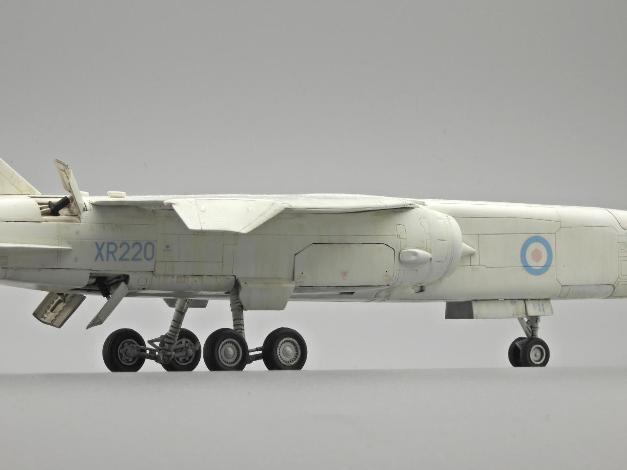 MMZ - BAC TSR.2, Airfix 1/72