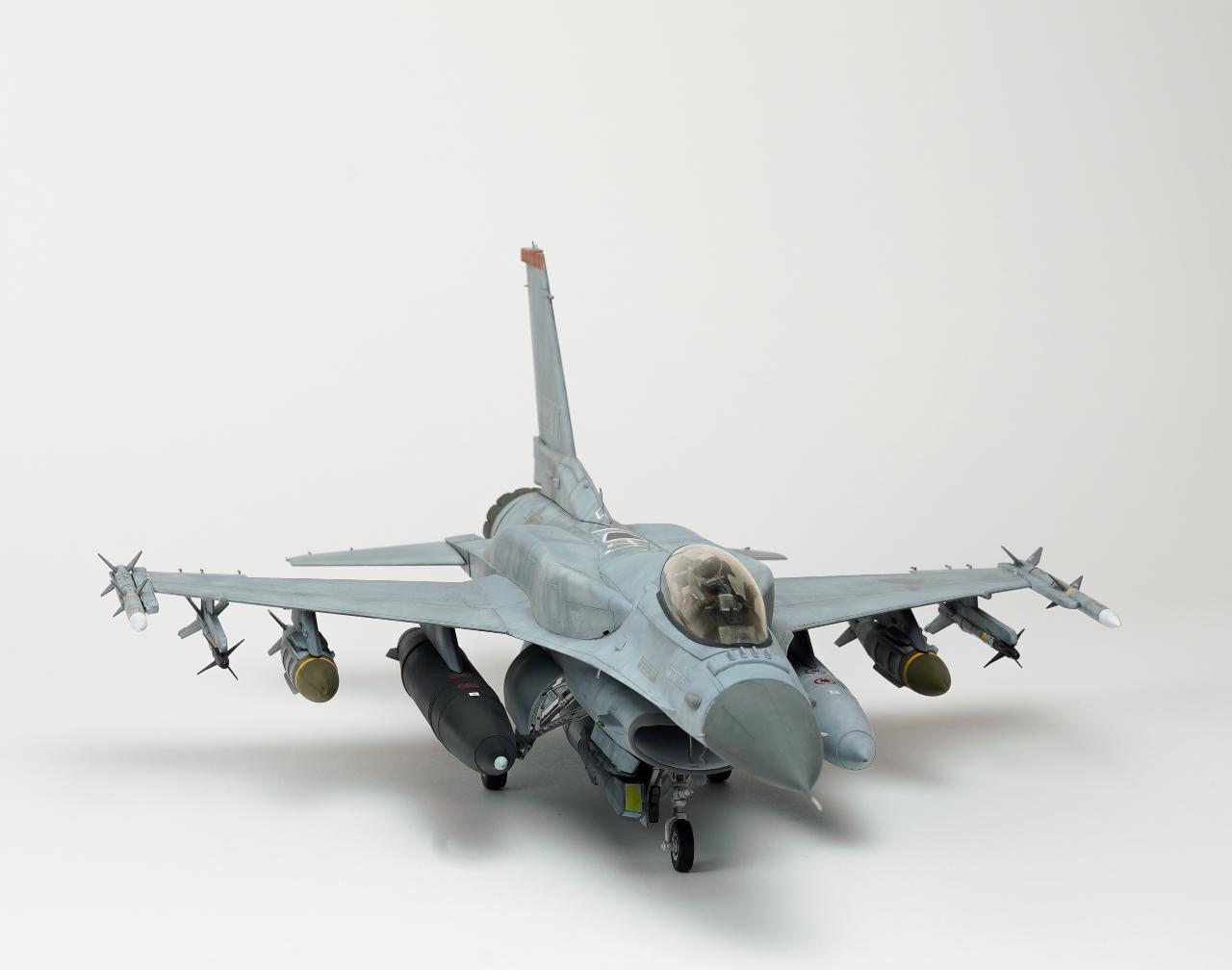 MMZ - KF-16C "필승 보라매"