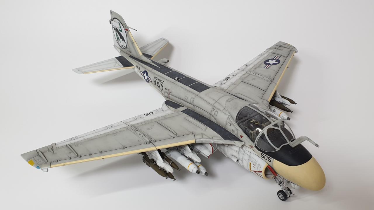 MMZ - A-6E NAVY Attack Bomber (1/48 Revell)