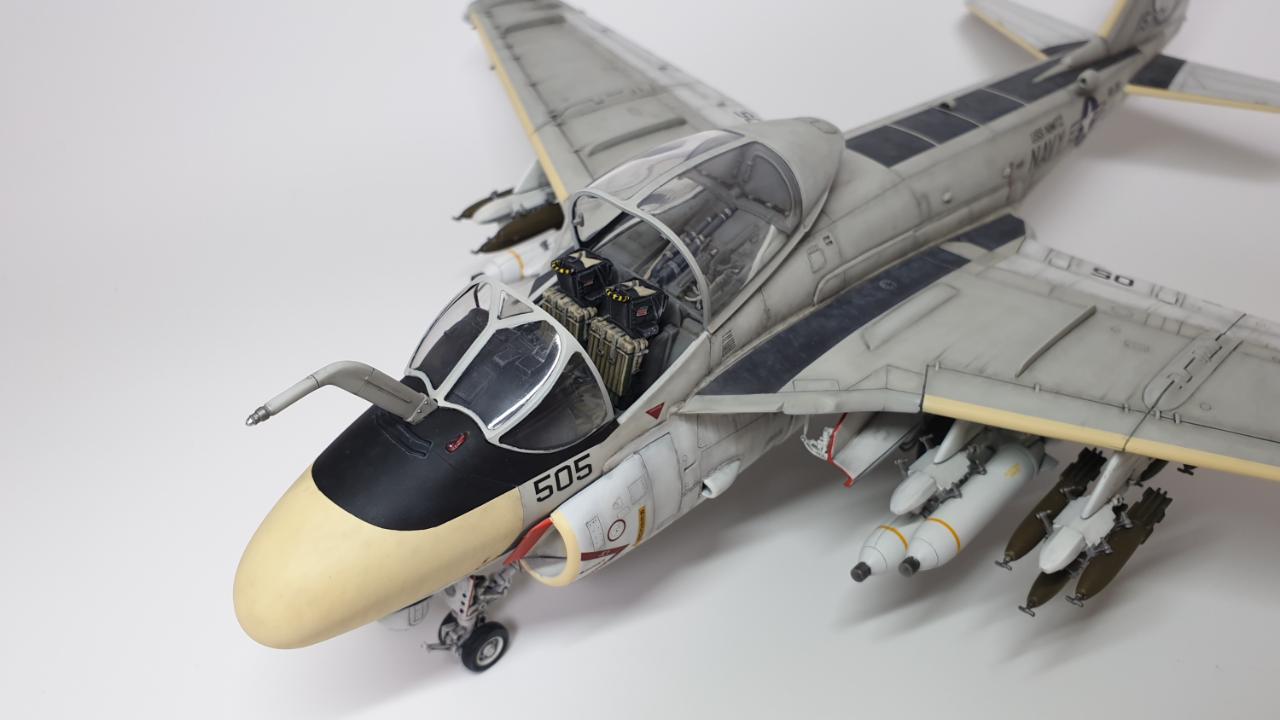 MMZ - A-6E NAVY Attack Bomber (1/48 Revell)