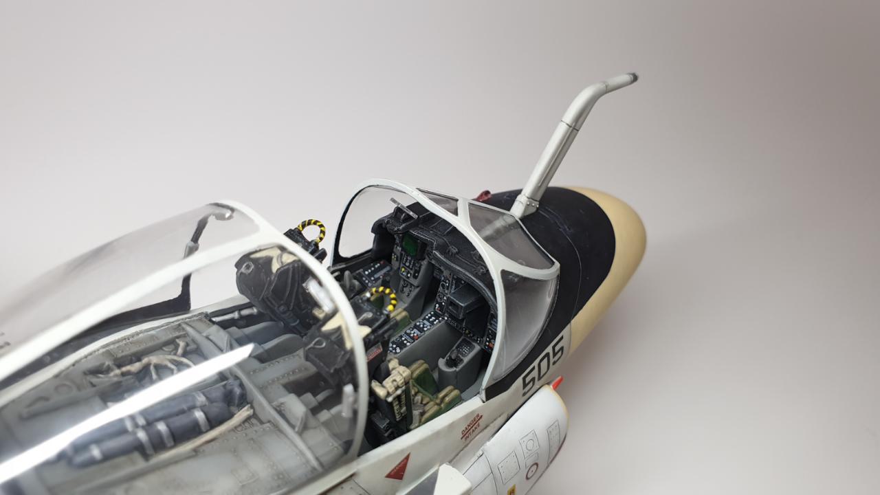 MMZ - A-6E NAVY Attack Bomber (1/48 Revell)