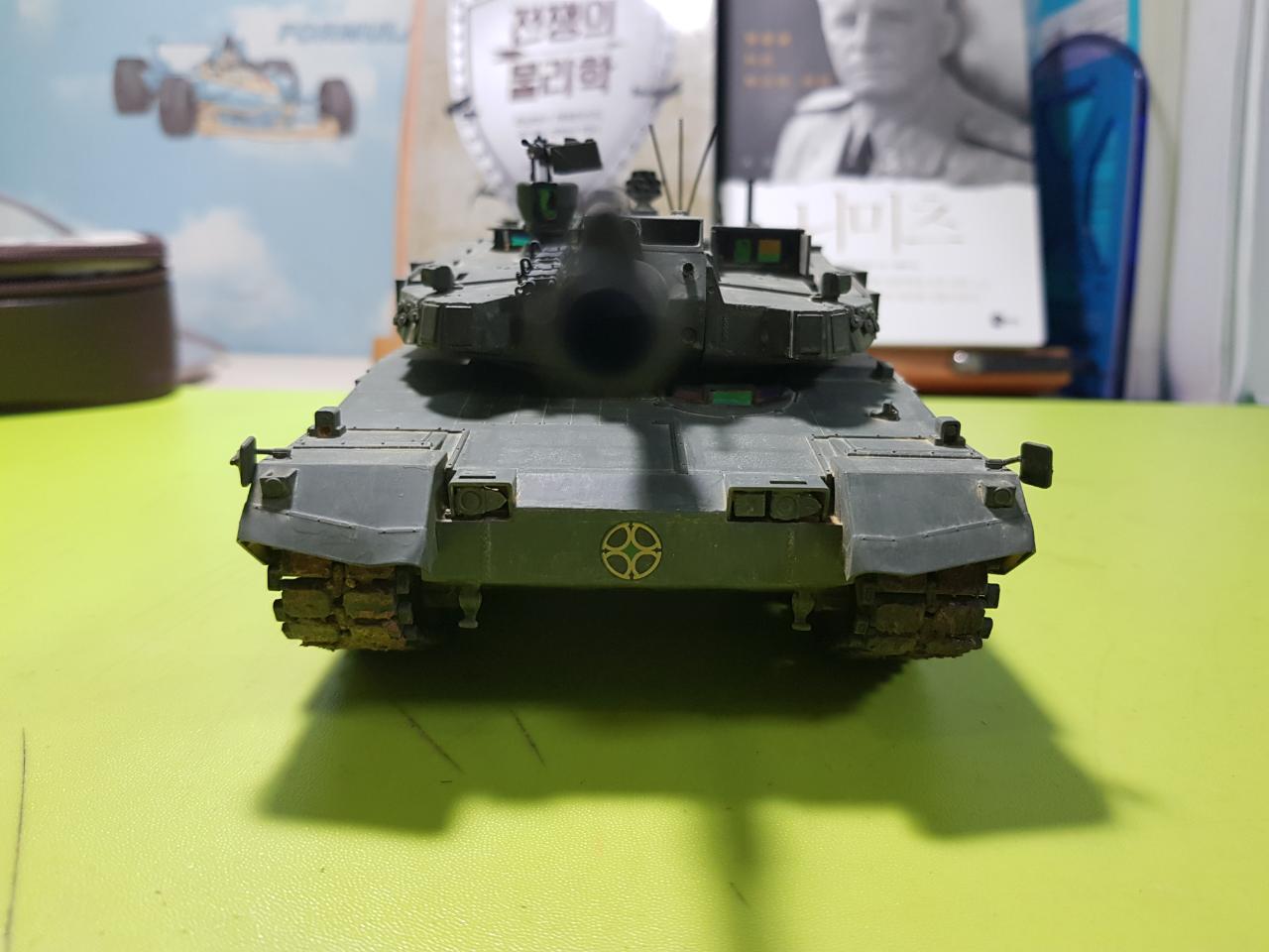MMZ - Academy 1/35 K2 black panther