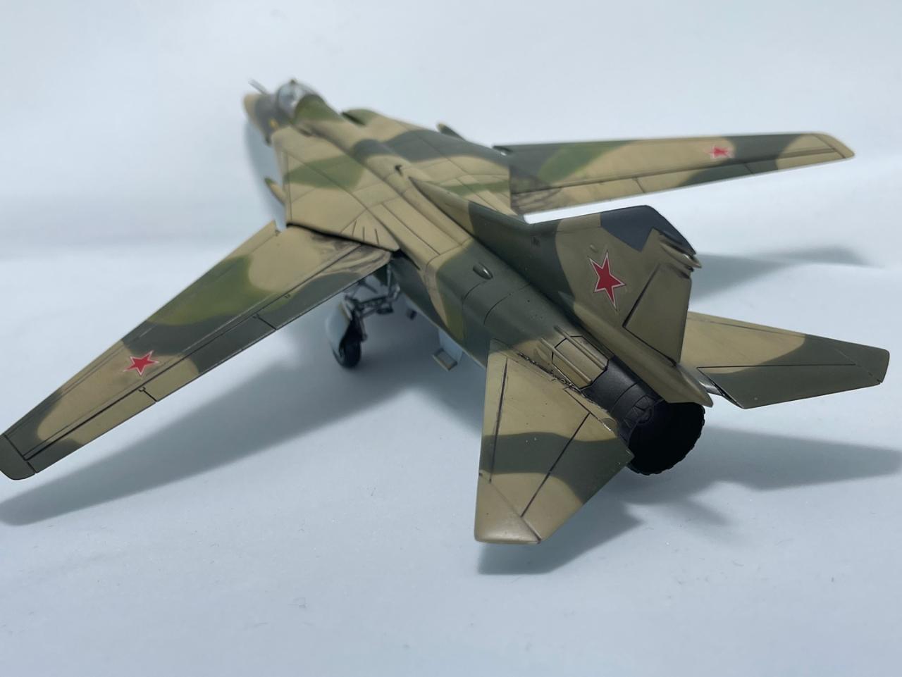 MMZ - 아카데미 1/72 Mig-27