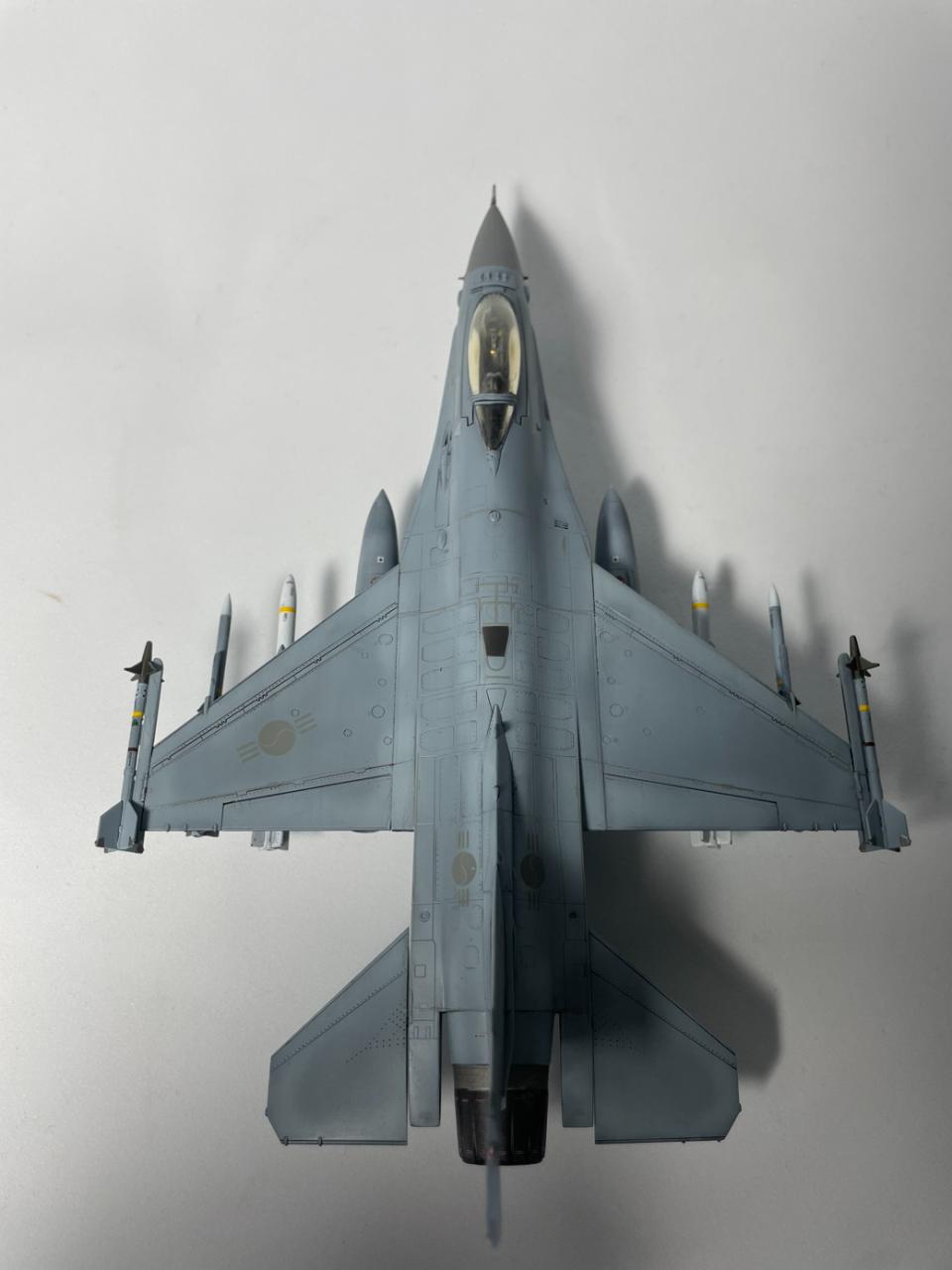 MMZ - 1/72 Academy KF-16C