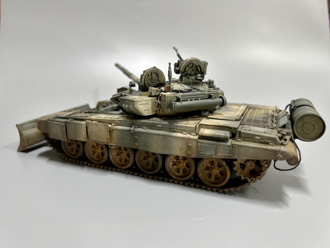 MMZ - 쉬토라 불 뿜는, 멩 T-90 w/ TBS-86 tank dozer, 1/35