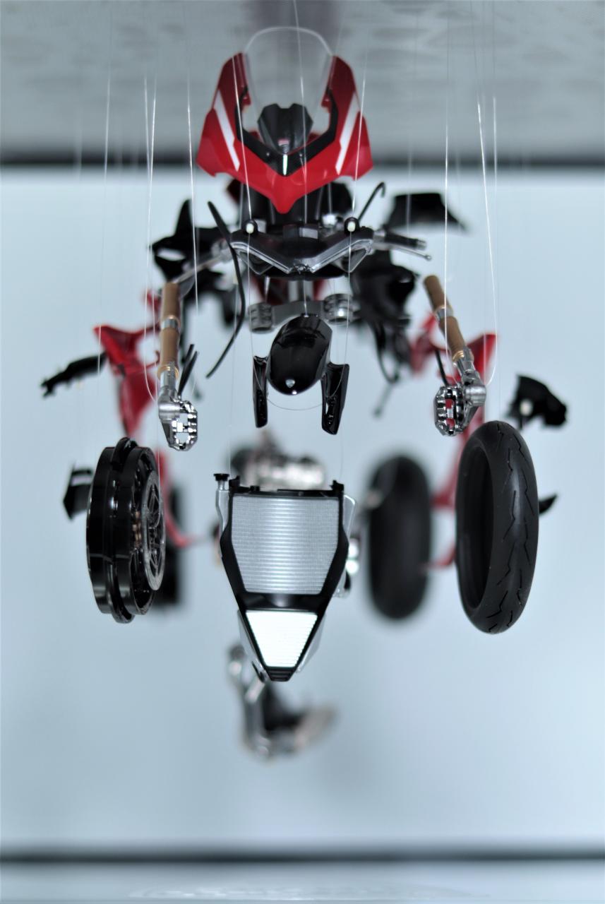 1/12 TAMIYA Ducati Superleggera V4_Exploded View