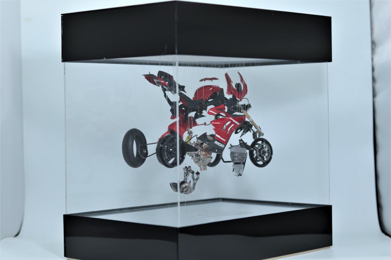 1/12 TAMIYA Ducati Superleggera V4_Exploded View