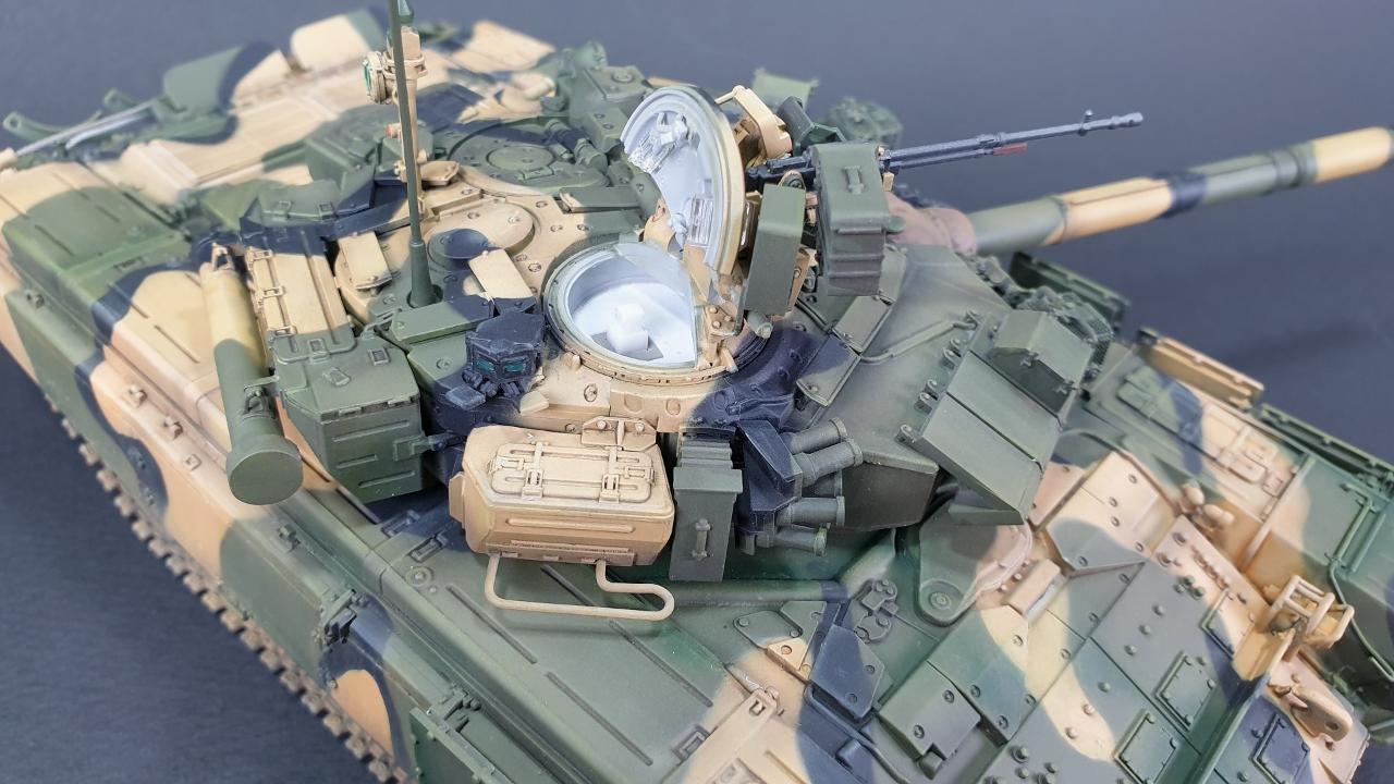 MMZ - 1/35 눈 반짝 + 포 발사 T-90A