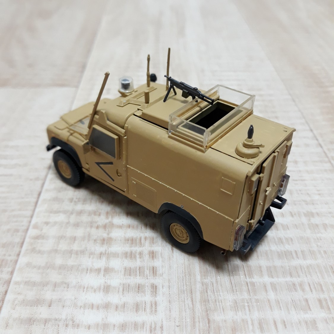 MMZ - 1/48 Land Rover (Airfix)