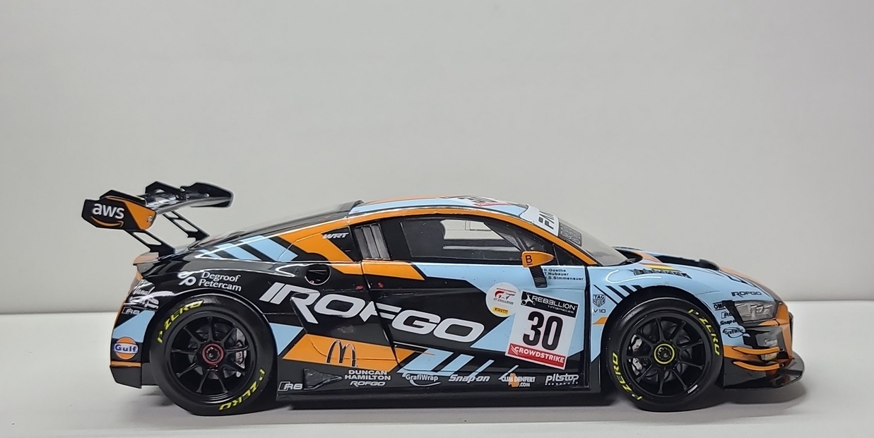 MMZ - Le Mans '22 [MENG] 1/24 AUDI R8 LMS Evo II, ROFGO Racing with ...