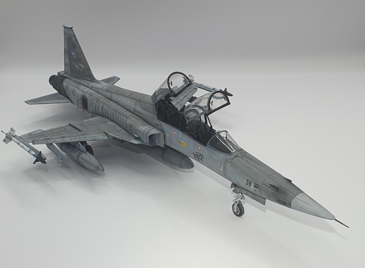 MMZ - 아카데미 1/48 F-5E 제공호