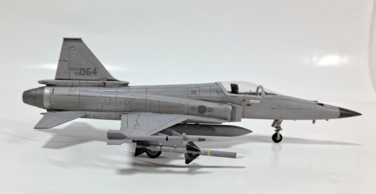 MMZ - [Hasegawa 1/72] ROKAF F-20
