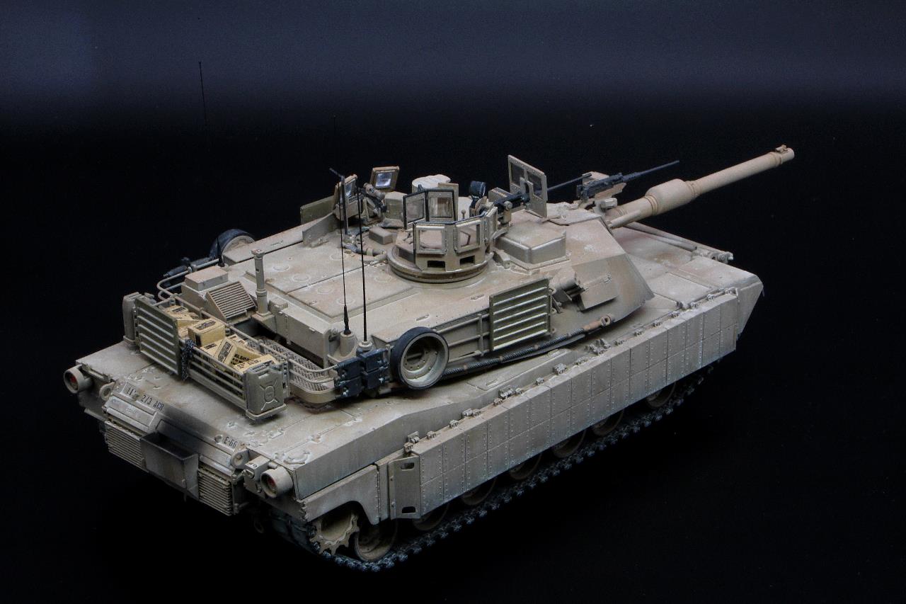 MMZ - M1A2 TUSK from Academy