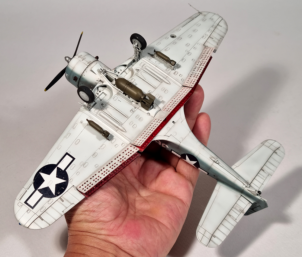MMZ - SBD-5 Dauntless (1/48 Academy)