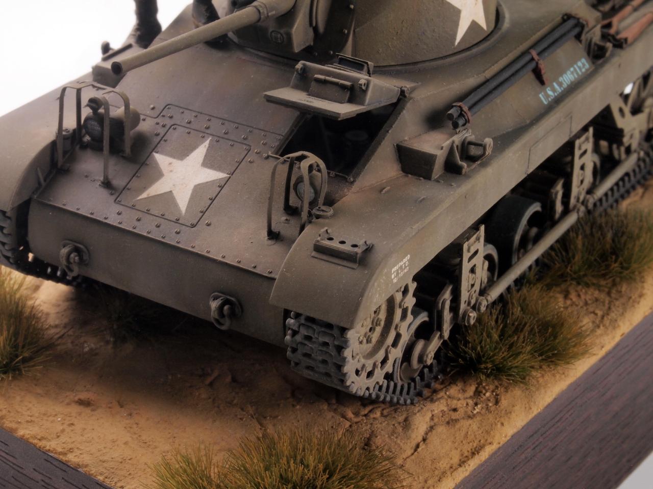 MMZ - 1/35 US M22 Locust Airborne Tank (T9E1)