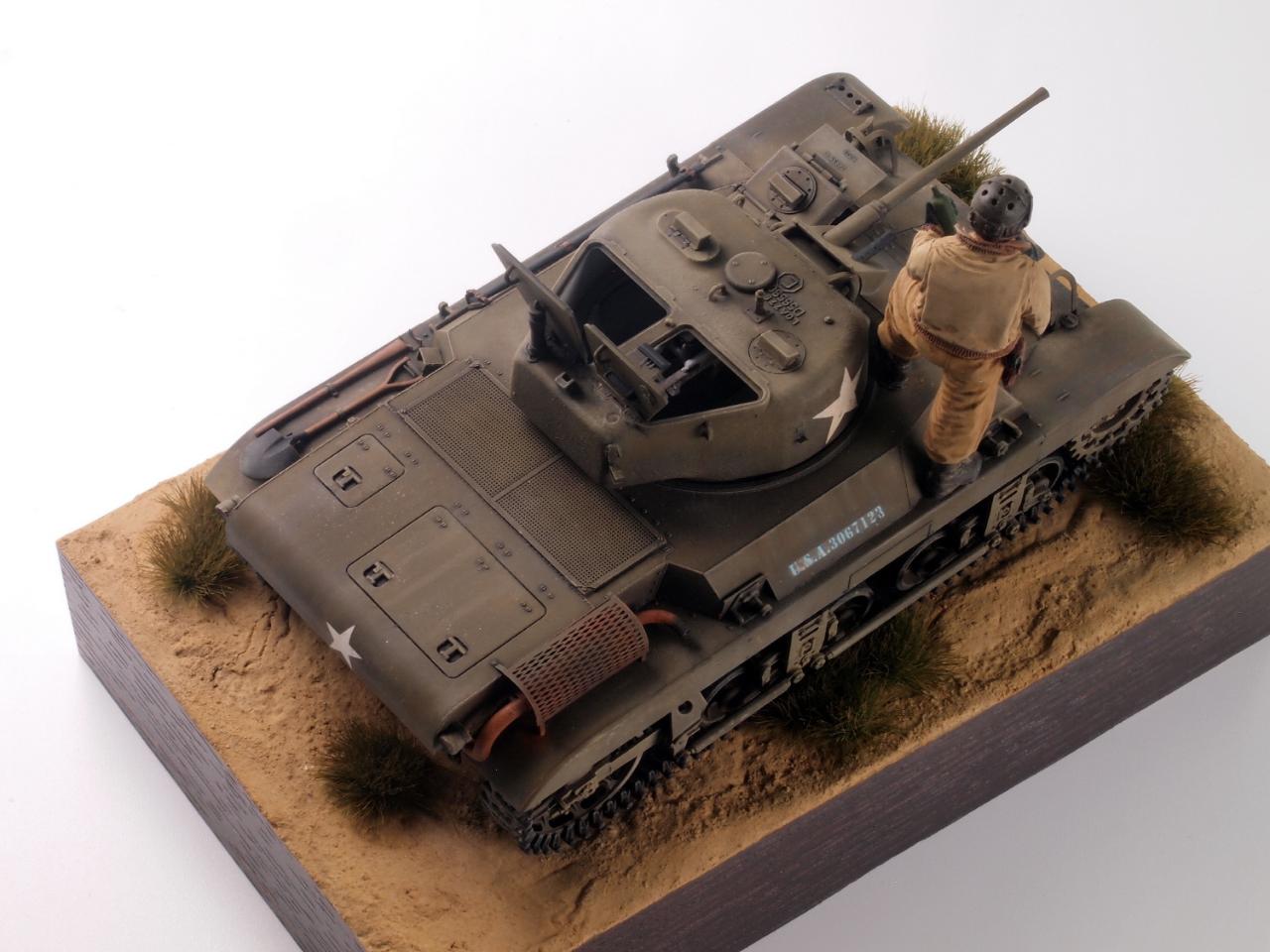 MMZ - 1/35 US M22 Locust Airborne Tank (T9E1)