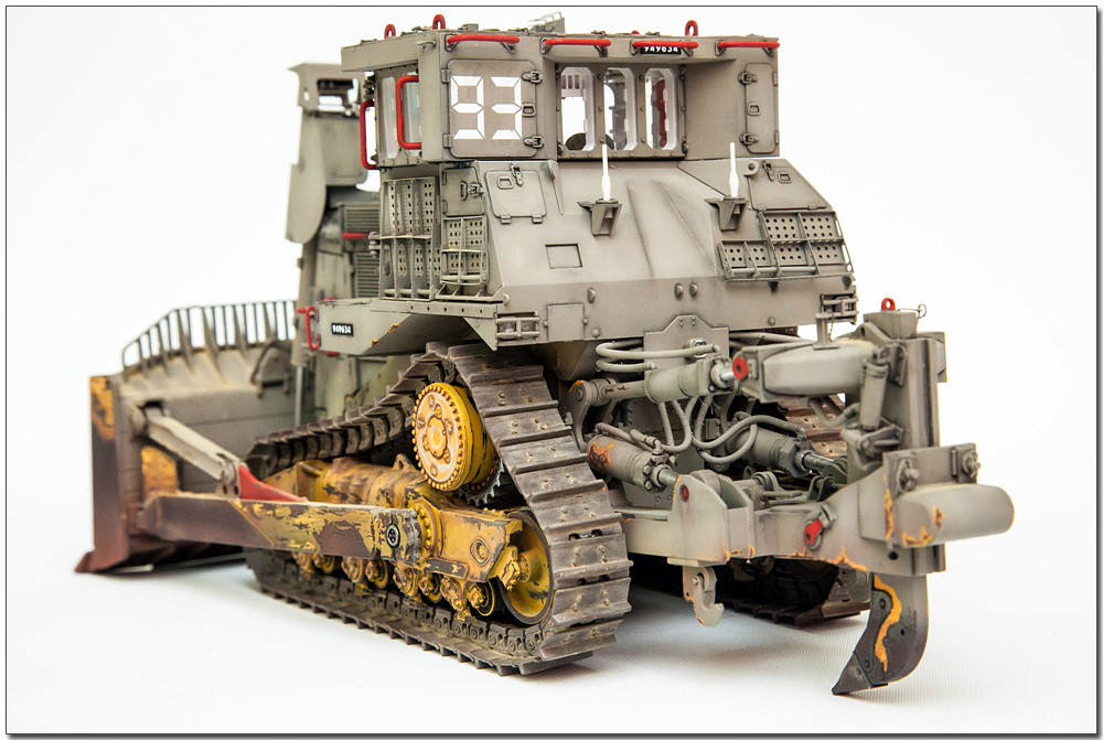 MMZ - MENG D9R Doobi armored bulldozer