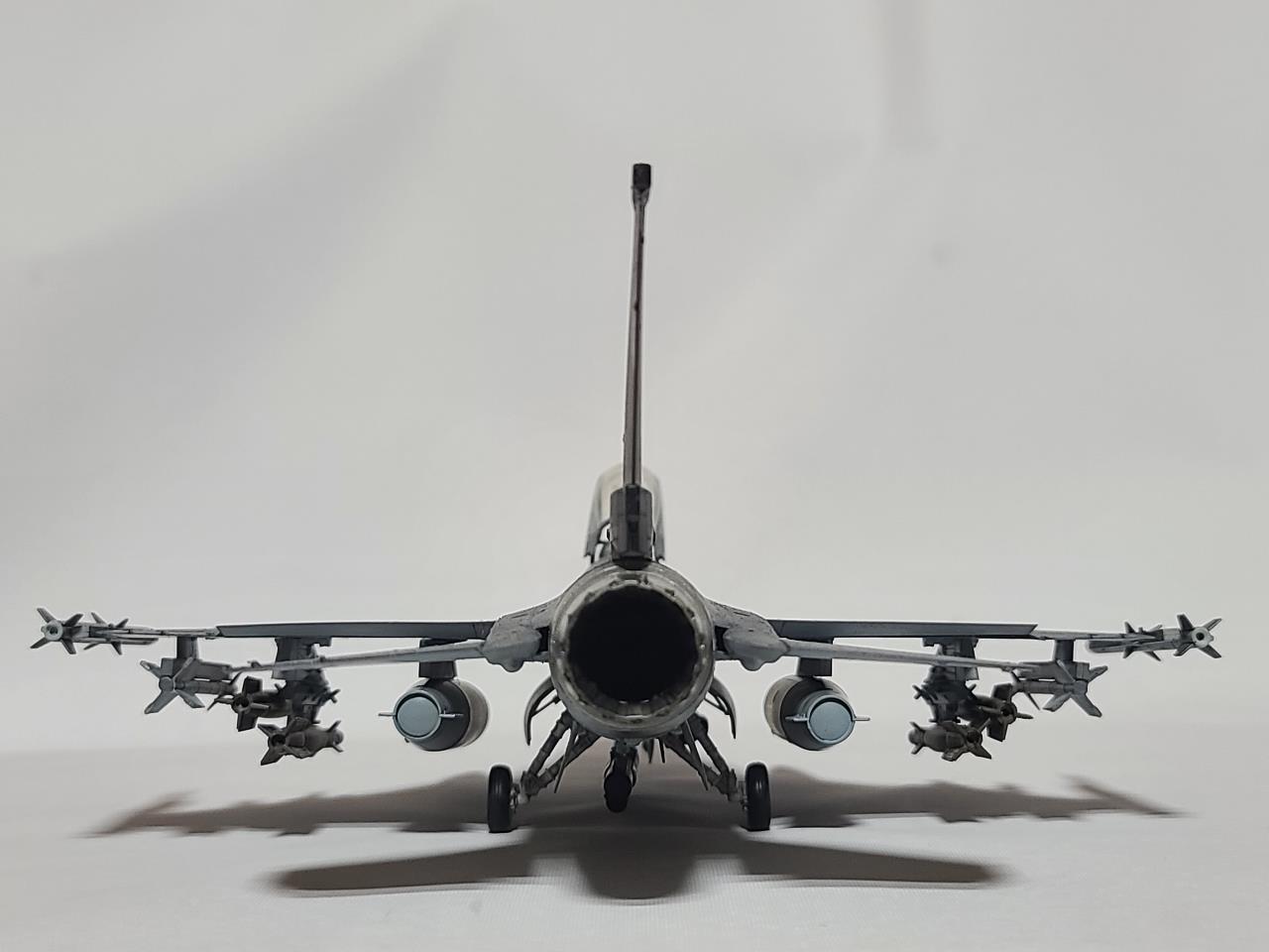 MMZ - LOCKHEED MARTIN F-16C (TAMIYA 1/48) 완성 및 제작영상입니다.