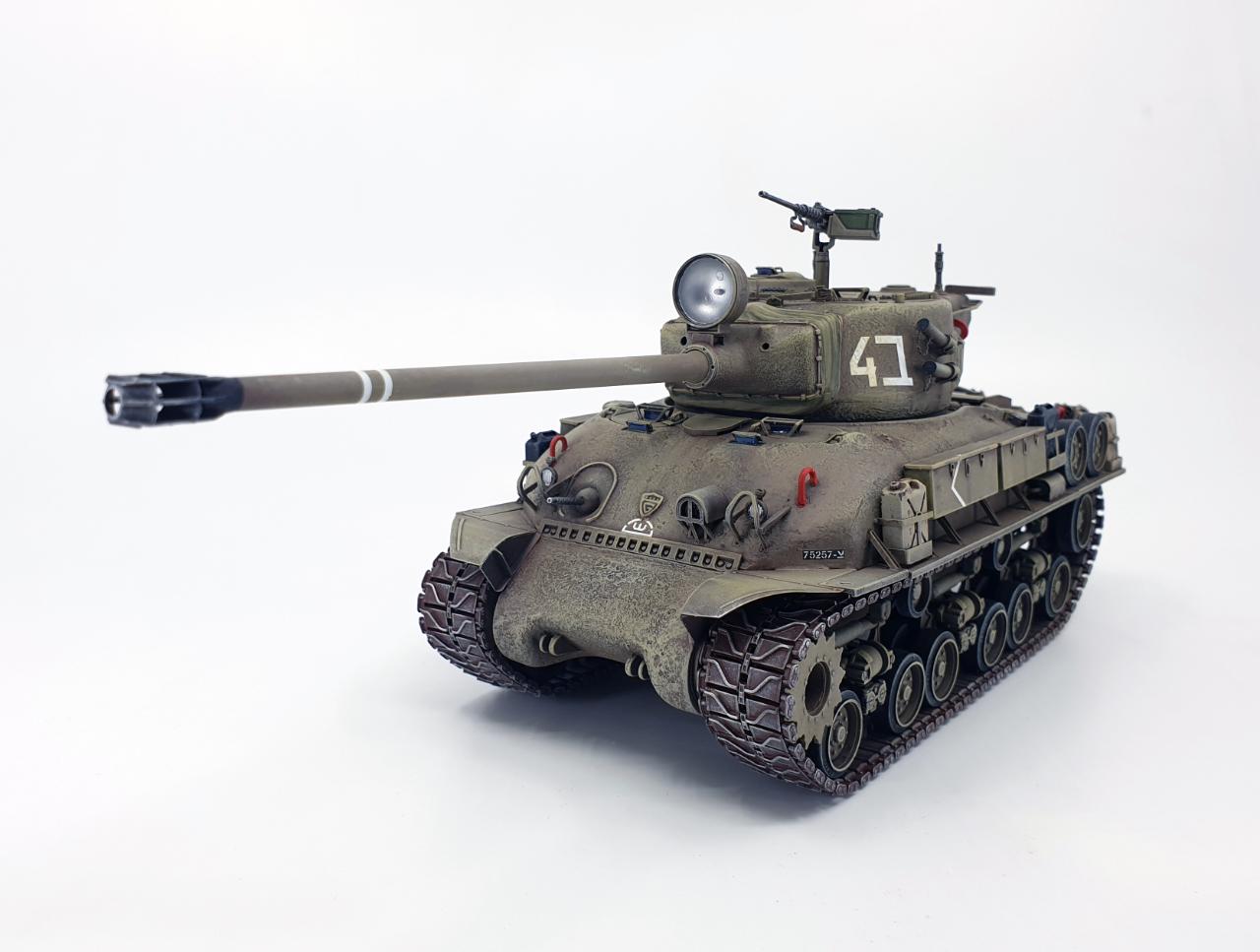 MMZ - 1/35 M51 Super Sherman