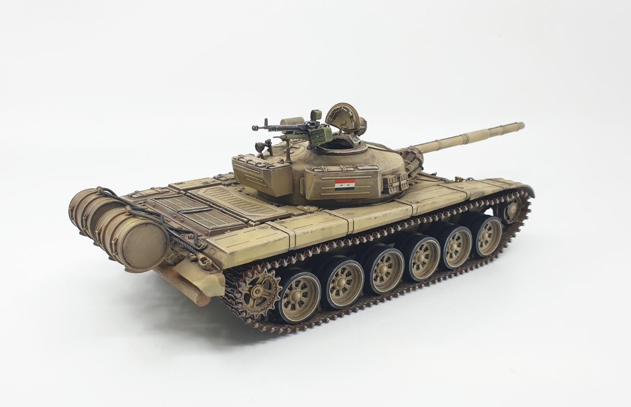 MMZ - 1/35 T-72M1 MBT